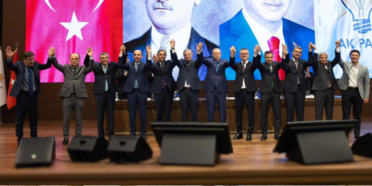 2 Belediye Başkanı AK Parti’ye katıldı