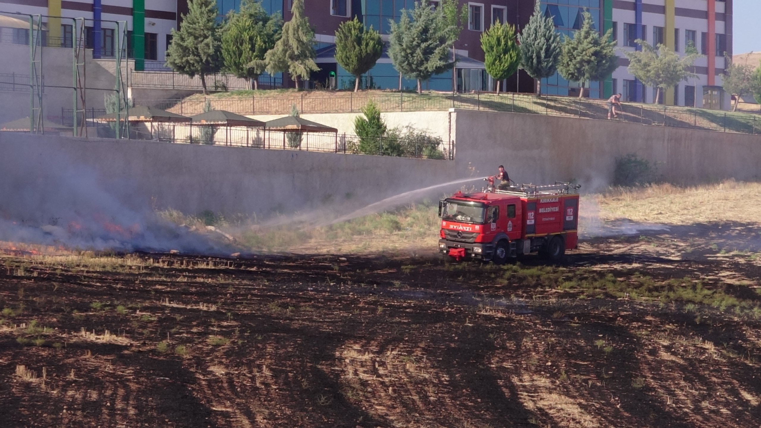 İtfaiye söndürdü
